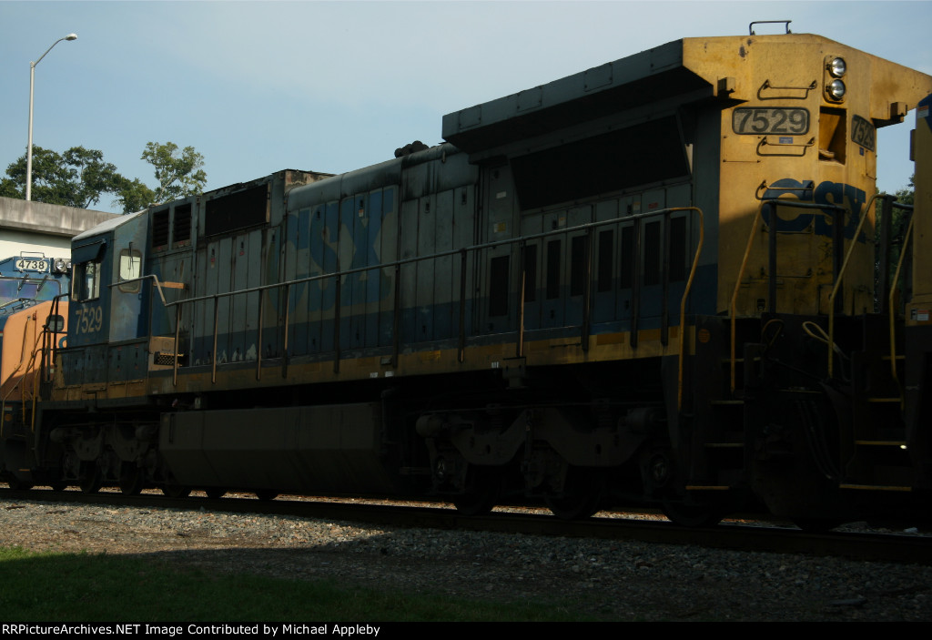 CSXT 7529